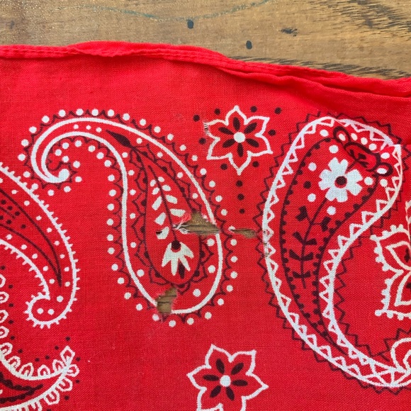 Vintage | Accessories | Vintage Red Paisley Fast Color Wide Bandana ...